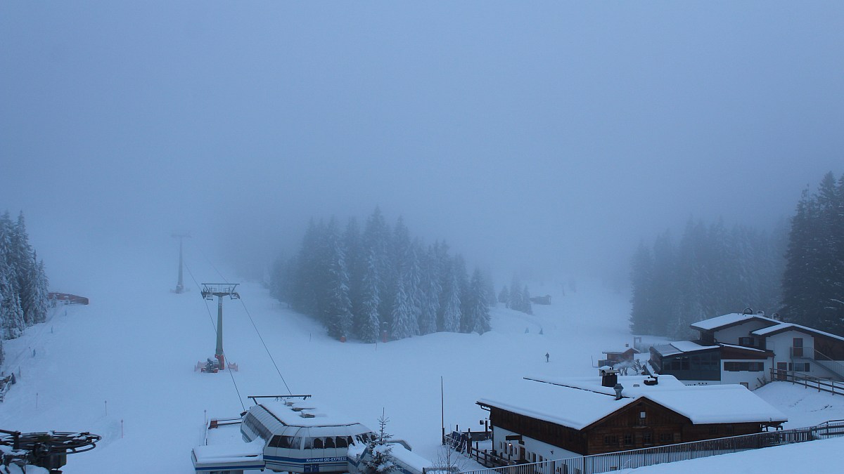 Hausberg - Garmisch-Classic - Blick nach Südwesten - Foto-Webcam.eu